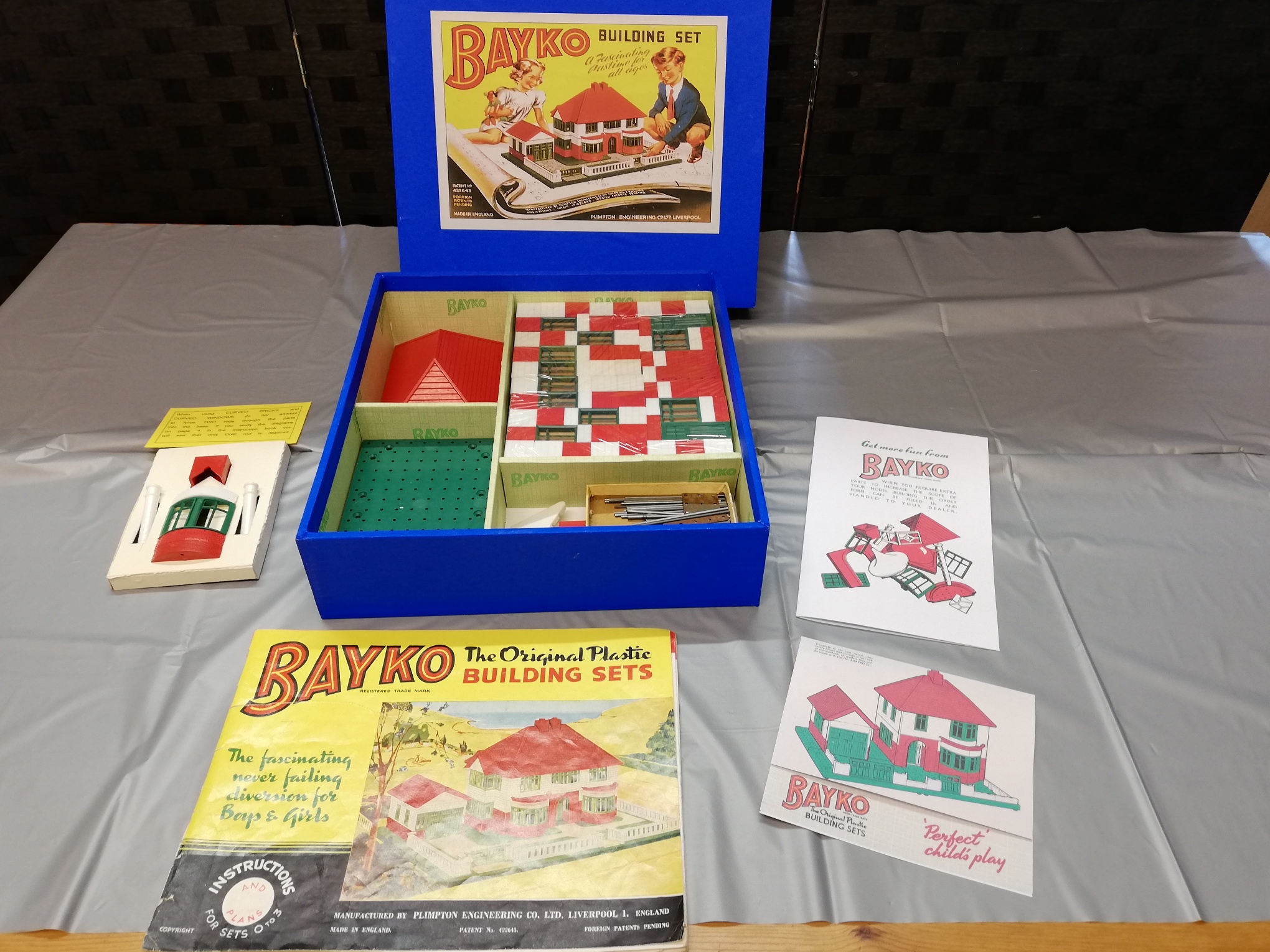 Baykomania Home - Bayko Building Sets | Baykomania